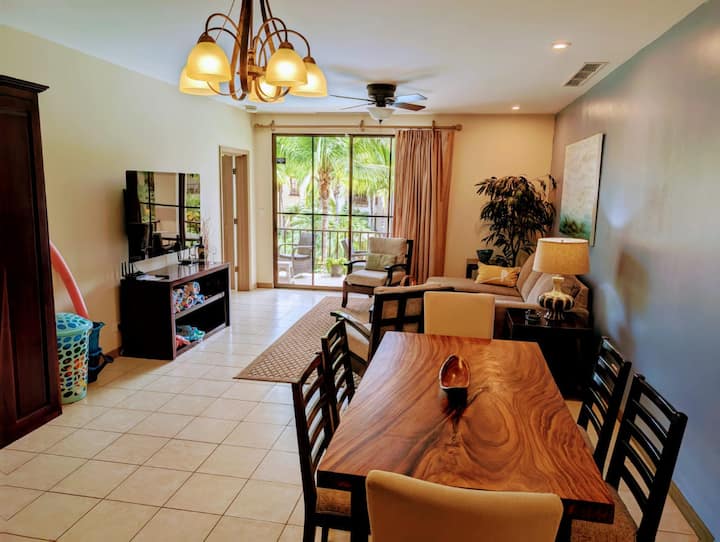 Poolside Condo | Walk To Beach +Free Parking/wi-fi - Playa Hermosa
