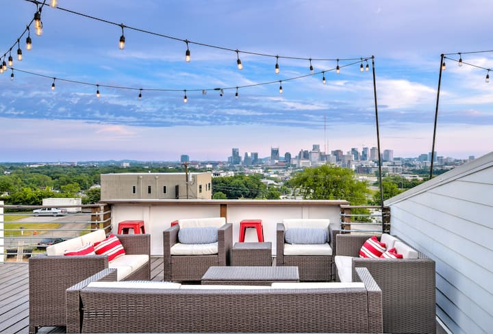 The Pardi House - Private Hot Tub + Skyline Views - Nashville, TN