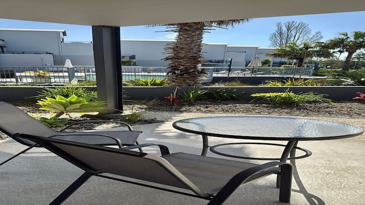 Corrigan's By The Pool - Long Beach