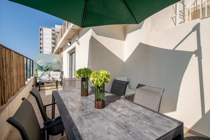 #Beachside Penthouse |2br N Mamad |By Sweetyguest - Tel-Aviv