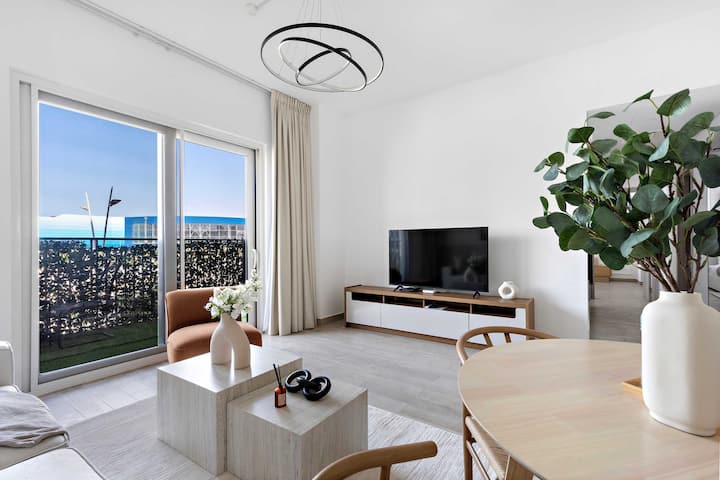 Silkhaus Unique Deal | Modern 2bdr | Canal View - Abu Dhabi