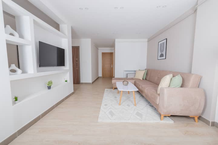 Spacieux Appartement Avec Balcon Au Golf - Argel