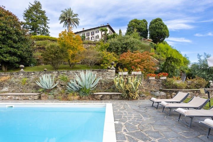 Villino San Remigio - 9 Bedrooms 18 Pax - Stresa