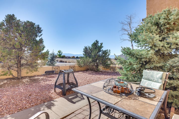 Mtn Views & Private Courtyard: Home In Pueblo West - Lake Pueblo State Park, Pueblo