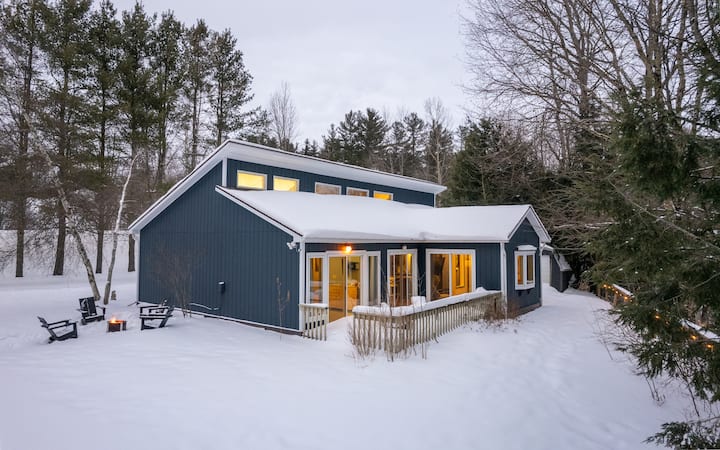 Chestnut Ridge Cabin: Updated Retreat 9 Min To Jay - Jay, VT