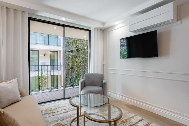 Modern 1-bedroom In Porto - Porto, Portugal