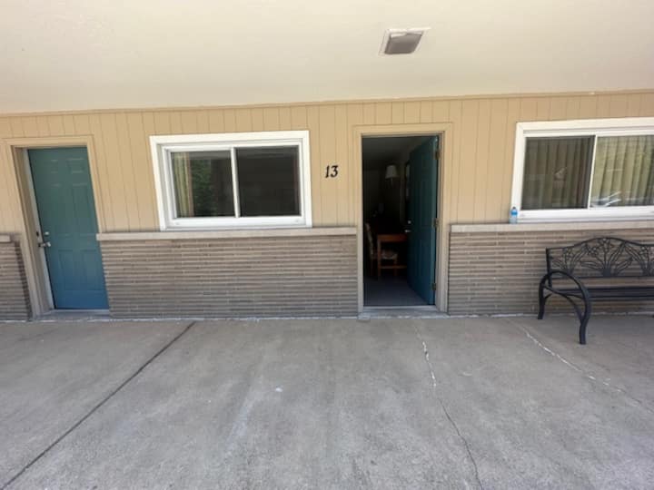 Lighthouse Inn - Fisherman's Joy - Erie, PA