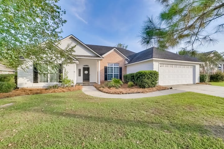 Family-friendly Home W/ Large Yard In Valdosta - Valdosta, GA