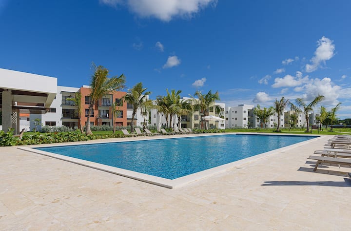 Punta Cana With Pool, Gym And Beach Access - Punta Cana