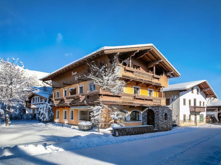Pension De Charme Au Centre, 270m Du Bus De Ski - Ellmau