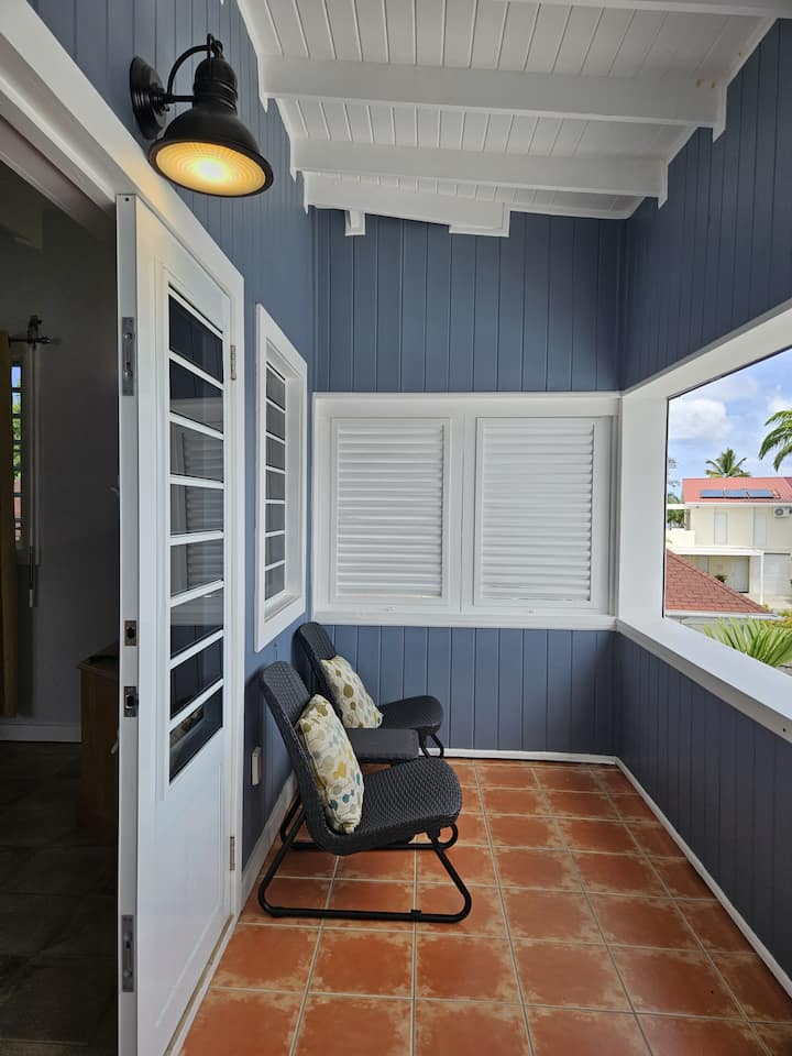 216a Upper Level - Antigua and Barbuda