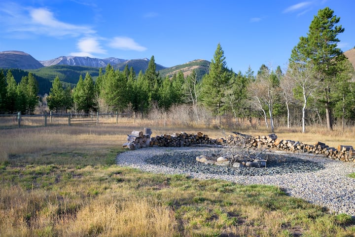 Ski Season! Million Dollar Views Just Mins To Town - Anaconda, MT