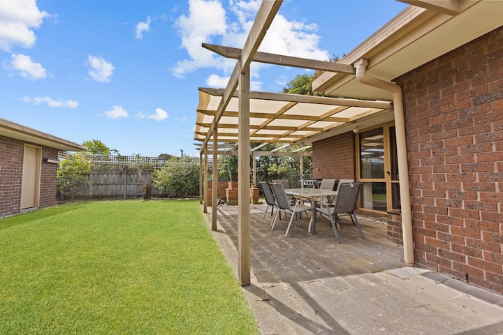 The Hideaway - 3br Walking Distance To Town - Paynesville