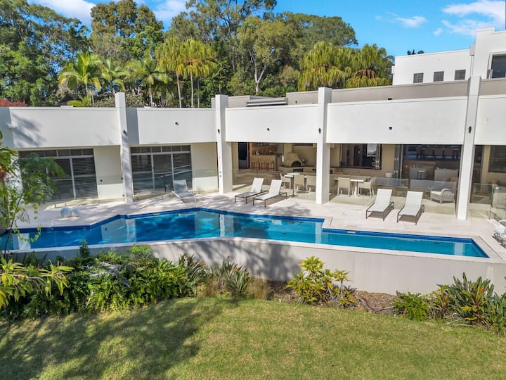 Villa 8 The Lakes - Noosa