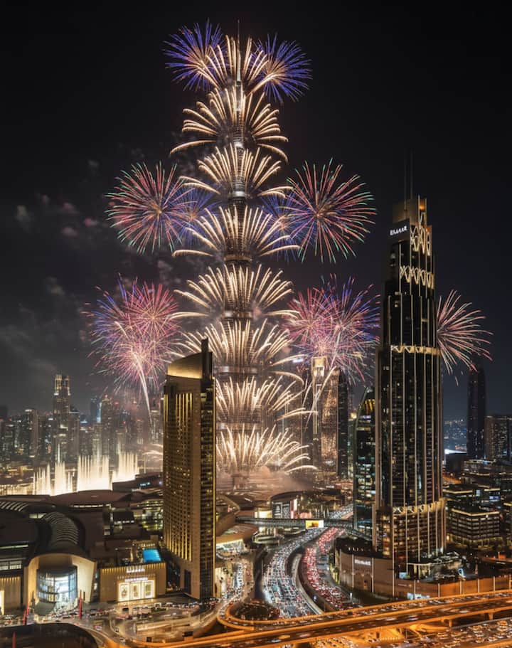 Burj View Huge Panoramic Balcony|infinity Pool|ps5 - Dubai