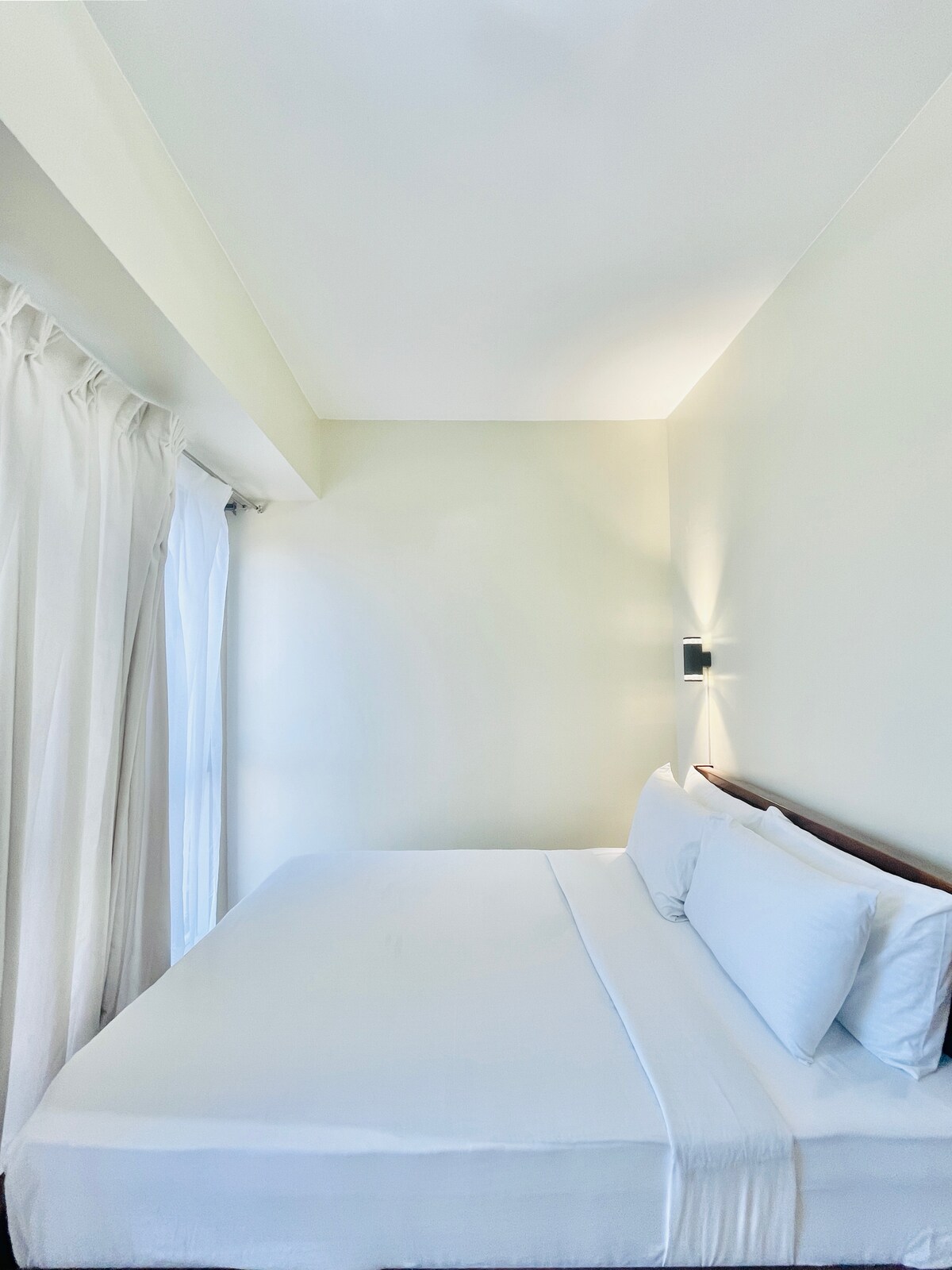 | Balcony & Views at Iloilo's Modern Palladium | - Condominiums for ...