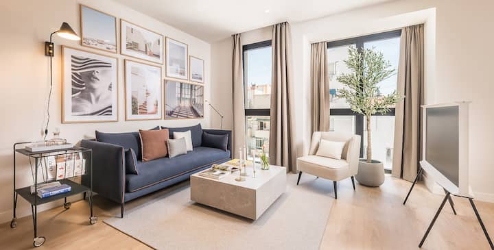 Homeclub | Stylish Apartment With Pool - Madrid