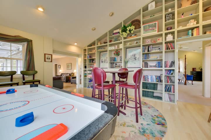 'The Country House' - Kalkaska Retreat W/ Fire Pit - Kalkaska, MI