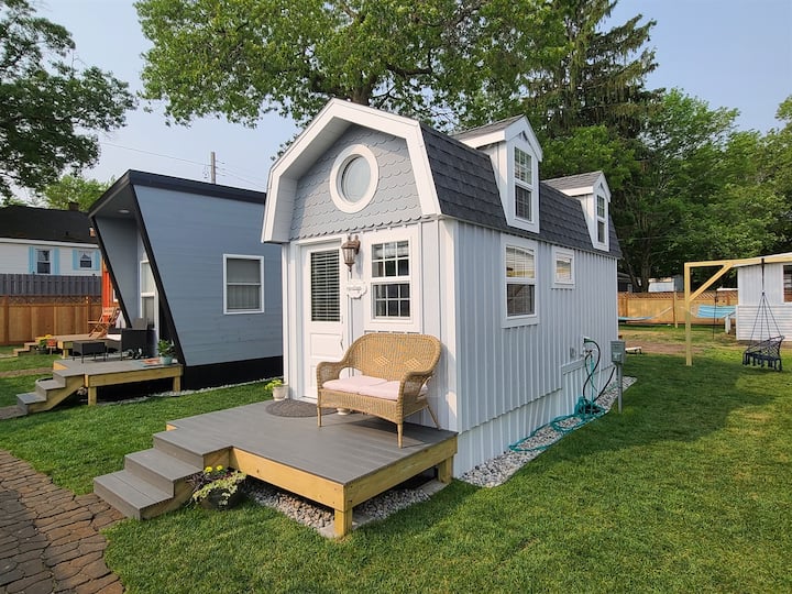 Heritage House - Tiny Digs Lakeshore - Muskegon, MI