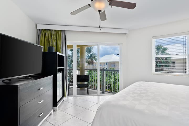 Your Home Away From Home! 2 Island View Units - West Bay