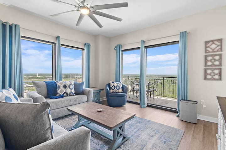 Gulf & Bay Views | Walk To Beach | Pool & Theatre - Panama City Beach, FL