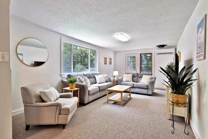 The Mendon Cottage: Cozy Home. Killington / Pico - Rutland, VT