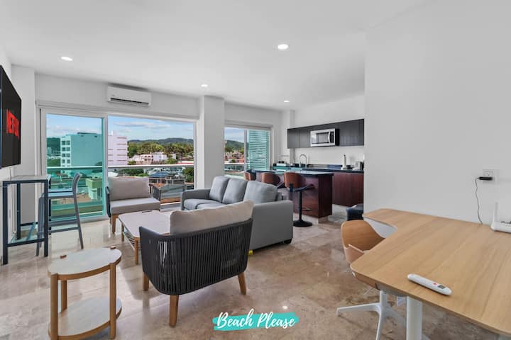 Risco 603: 1br Downtown Bucerias W Rooftop Pool - Bucerías