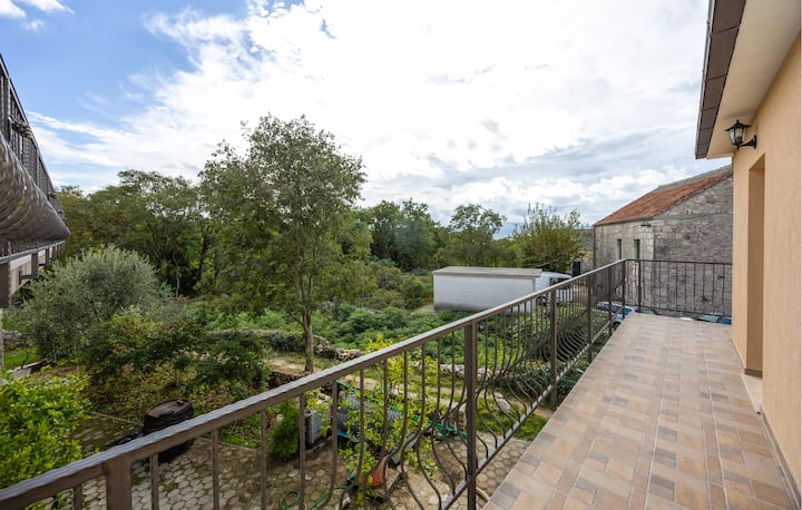 1 Bedroom Stunning Apartment In Imotski - Imotski