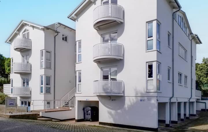 Amazing Apartment In Sassnitz With Wifi - Sassnitz