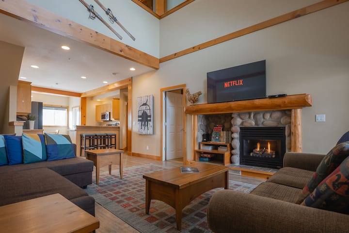 Kimberley Ridge 411 By Simply Kimberley - Kimberley, BC, Canada