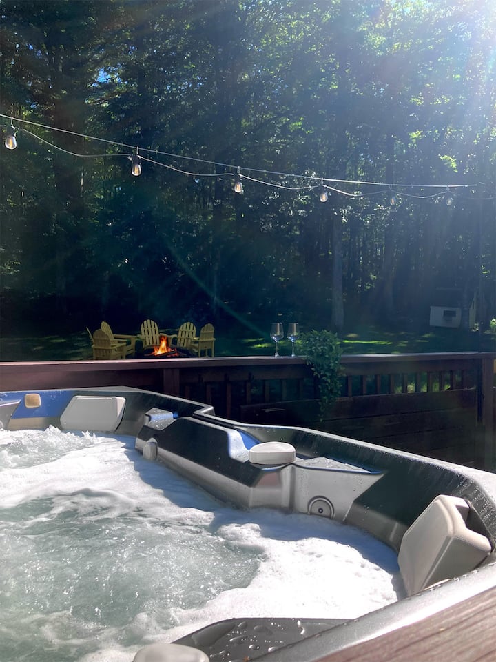 Peak2creek- Hottub, Close To Mountain, Backyard! - Killington, VT