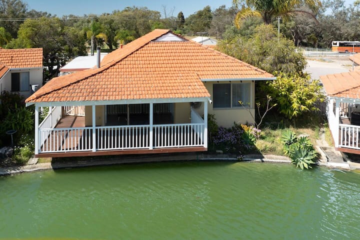 Serenity By The Lake - Pinjarra