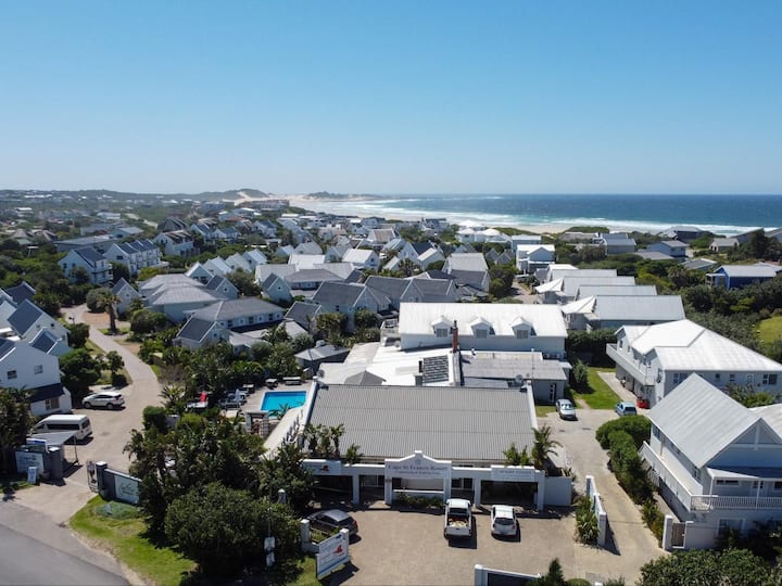 Village Break 2 Bedroom Cottage - Saint Francis Bay