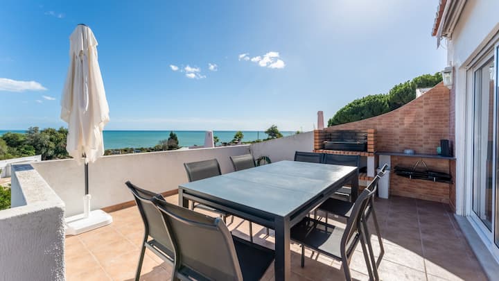 Ocean View 3 Bdr House With Patio By Lovelystay - Porches