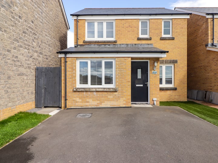 69 Ffordd Y Meillion - Llanelli