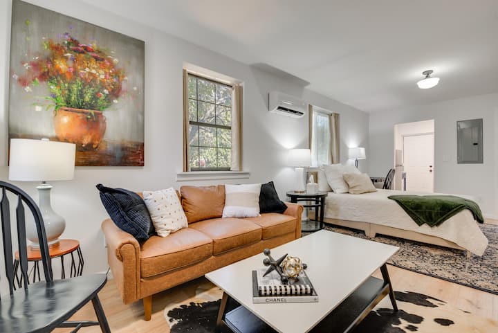 Private Porch! East Atl Stay Near Int’l Soccer - Atlanta, GA