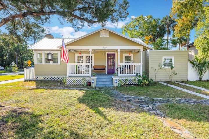 Sanford's Haven, 3 Bedroom, Sleeps 7 - Sanford, FL