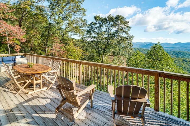 Mountain-view Home W/ Deck & Grill In Dahlonega - Dahlonega, GA