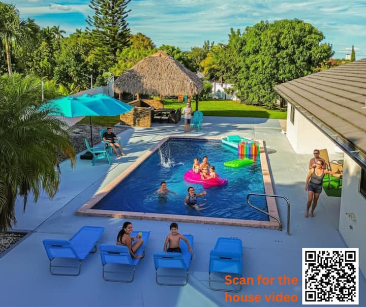 Luxury & Spacious/large Pool/bbq/game Room/pool - The Bahamas