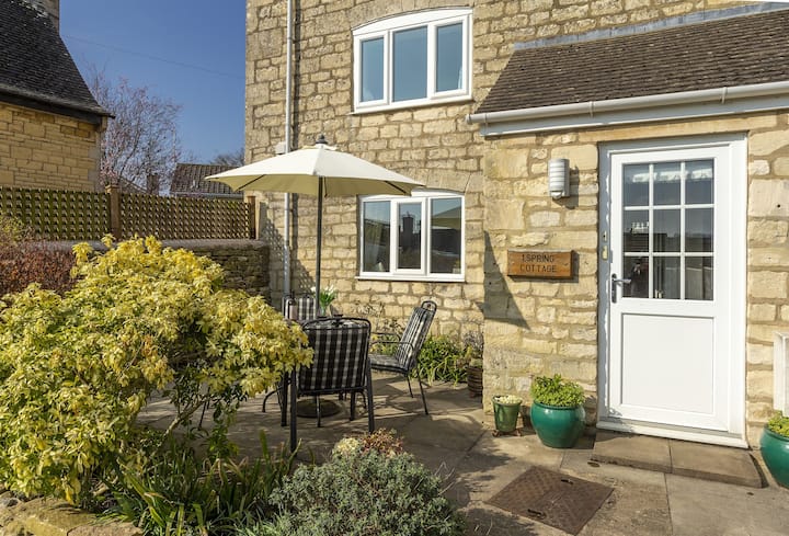 1 Spring Cottage - Stroud, UK