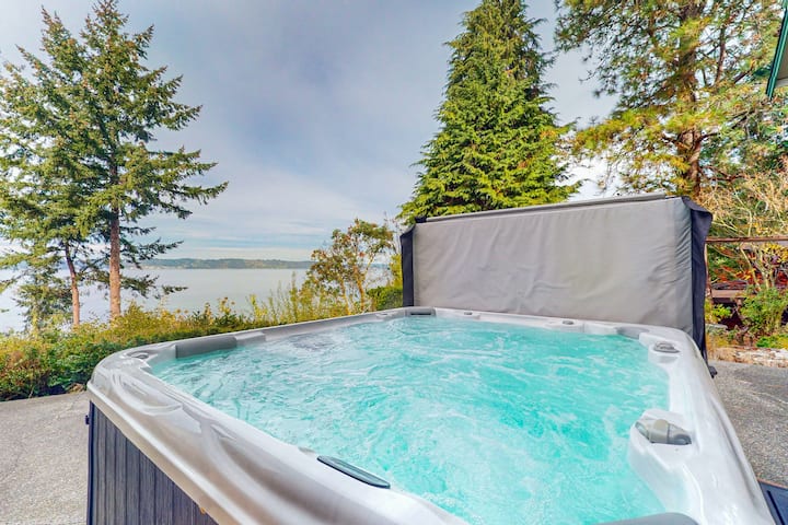 Stunning 4br | Hot Tub | Ocean View | Mt Views - Federal Way, WA