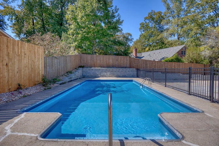 Columbus Oasis: Pool, Hot Tub & Family Fun! - Columbus, GA
