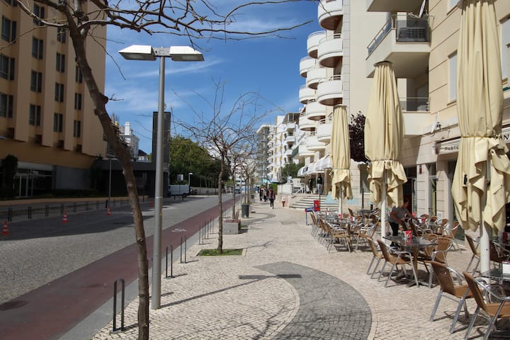 T1 Praia Da Rocha/ D. Quixote B - Ferragudo