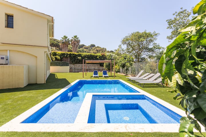 Villa Jarana - Costa Brava, Spain