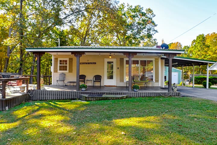 < 1 Mi To Fishing: Springville Home W/ Fireplace! - Paris Landing State Park, Buchanan