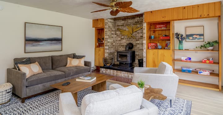 Finger Lakes: Sauna, Hottub, Firepit, Games - Finger Lakes, NY