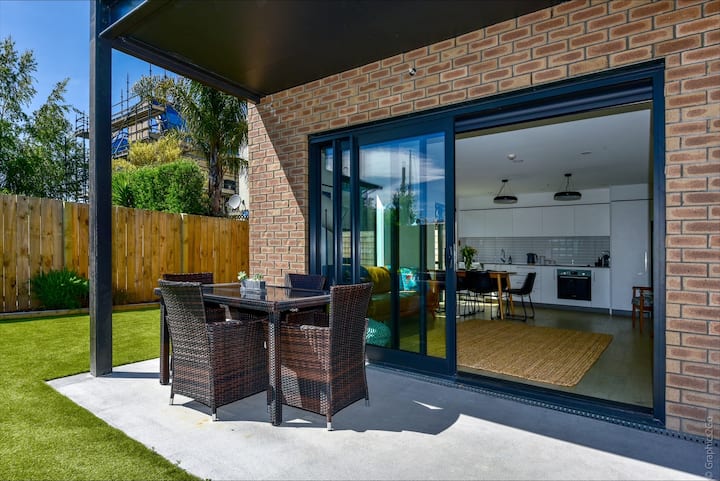 Central & Stylish Includes Free Secure Parking -