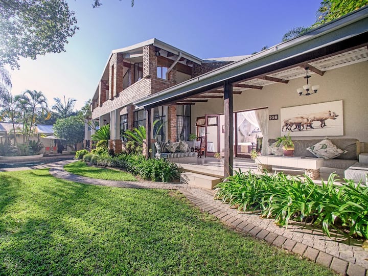 Stille Woning - Deluxe Family Room 4 Sleeper - White River