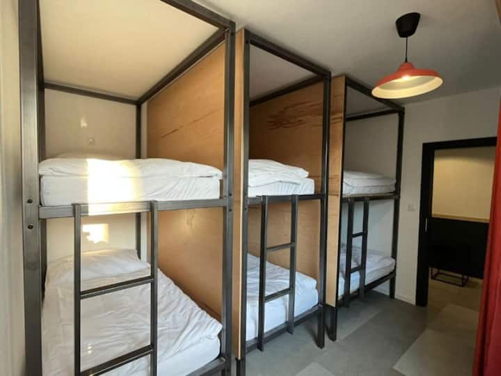 Vibe Women Bed In 6bed Near Train Station - Bratislava