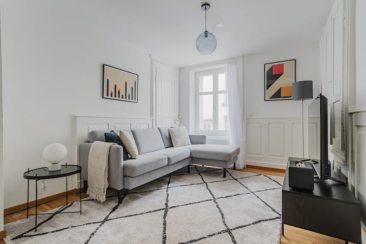 Blueground | Oberstrass, Rooftop, A/c, Equipped - Kloten